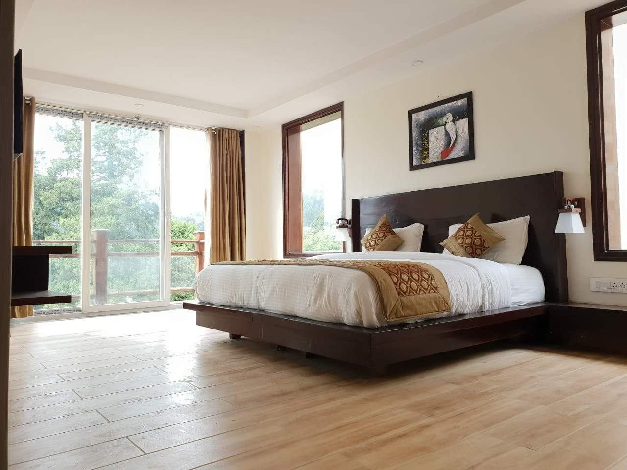 La Niwasa Luxury Resort Nainital | Nature Hotels and Resort